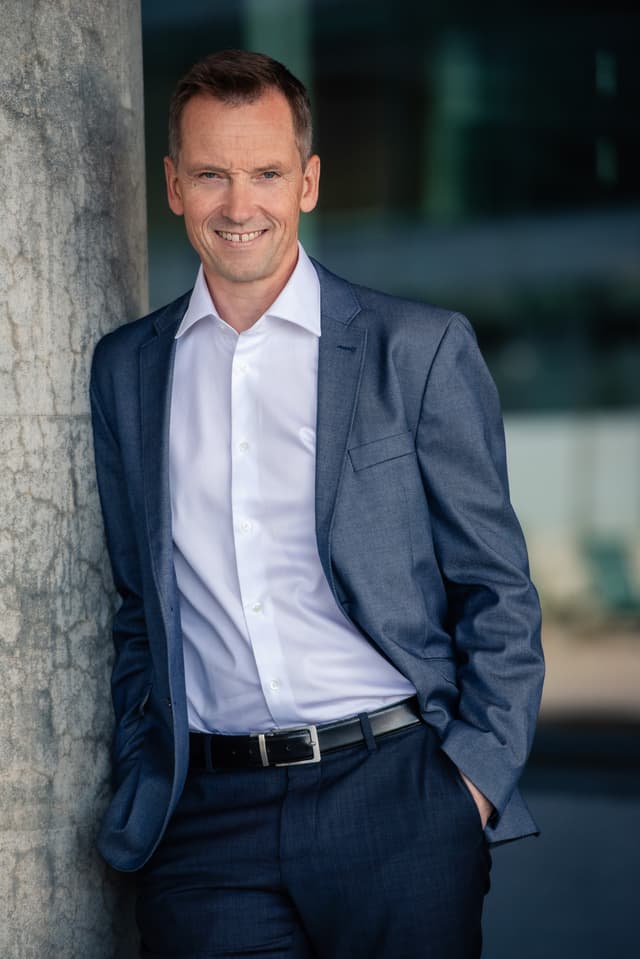 Vianode | Management