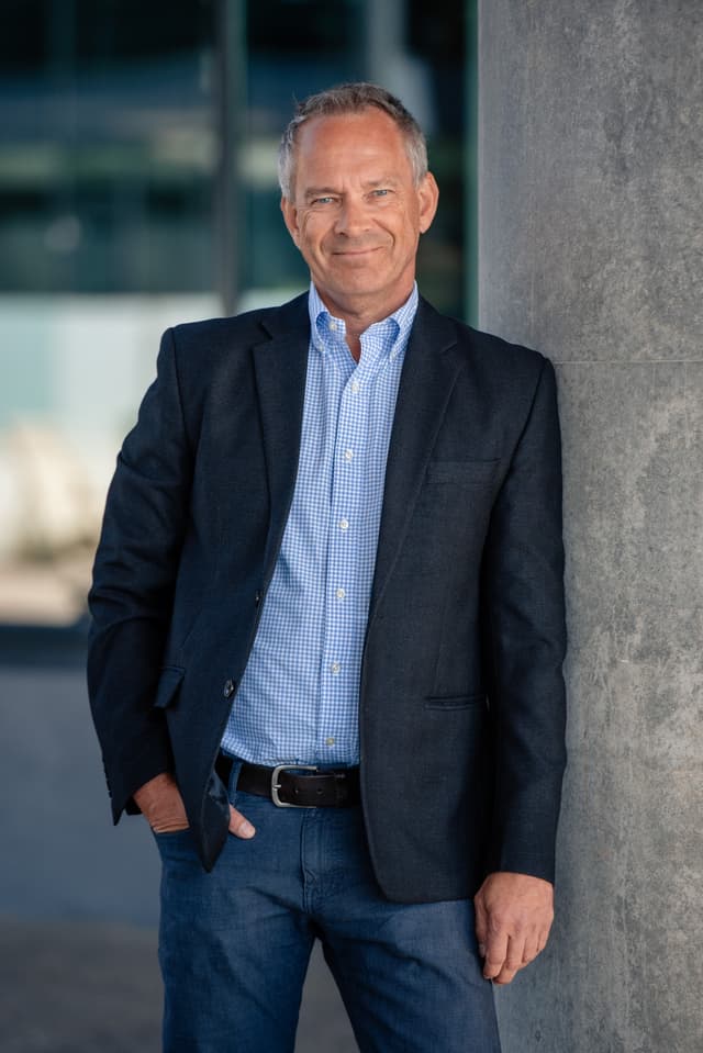 Vianode | Management