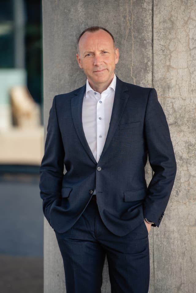 Vianode | Management